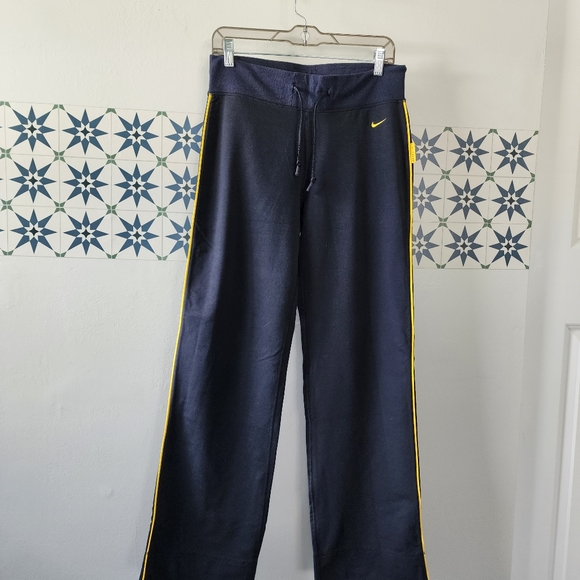 Nike | Pants & Jumpsuits | Live Strong Nike Dri Fit Sweatpants | Poshmark
